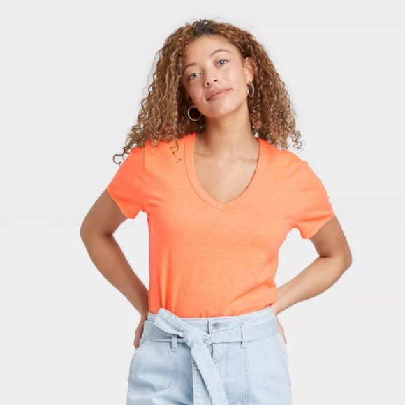 Universal Thread | Tops | Universal Thread Womens Short Sleeve Vneck ...